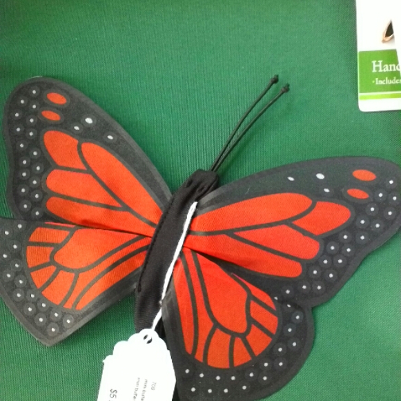 Mini Monarch Butterfly Finger Puppet | Glen Helen Nature Preserve